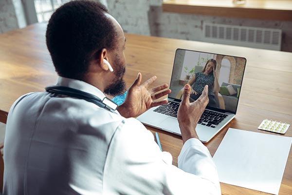Dynamic documentation through web forms to better user experience